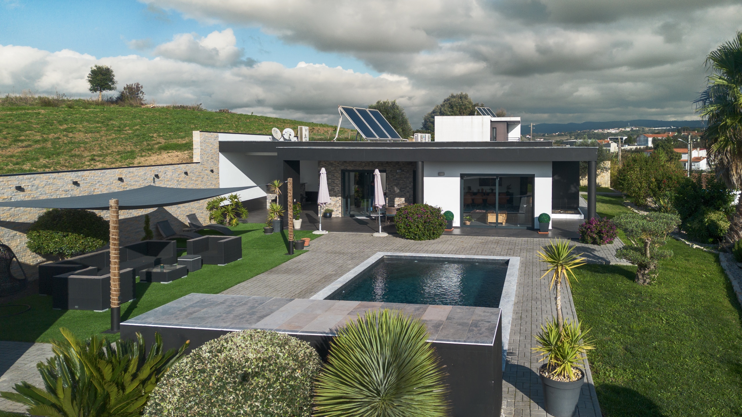 Contemporary Countryside Villa Near Alcobaça: Modern Comfort Meets ...